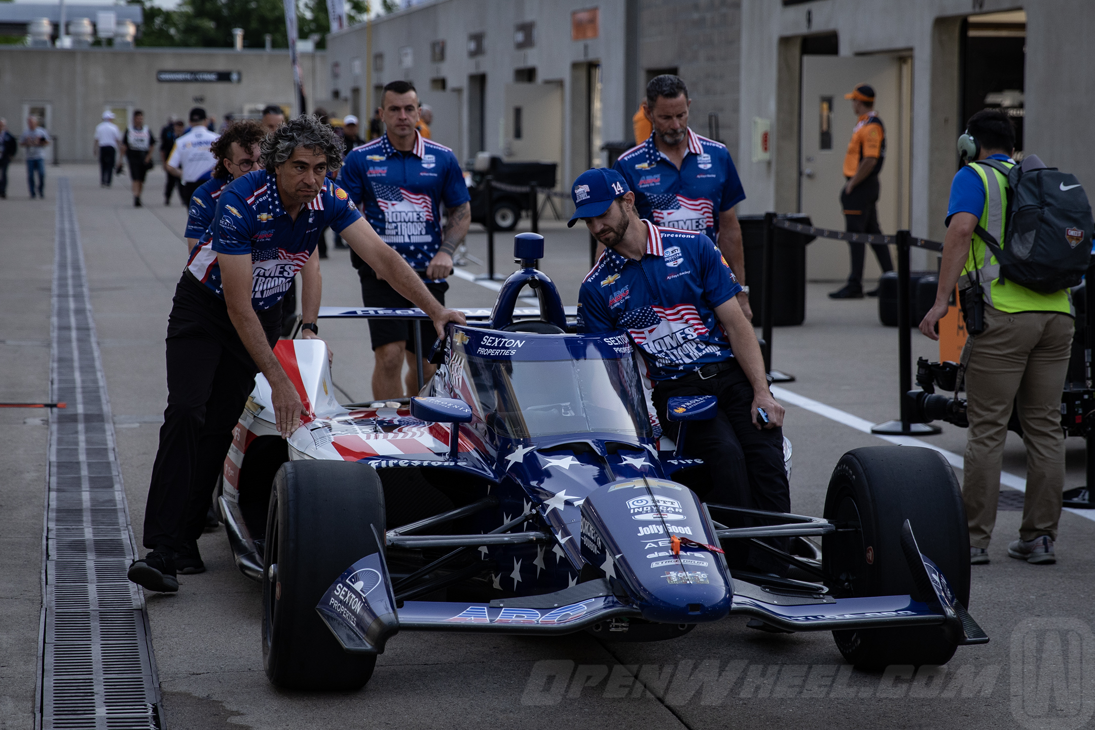 INDYCAR Photo Gallery – 2024 108th Indy 500 Race Day